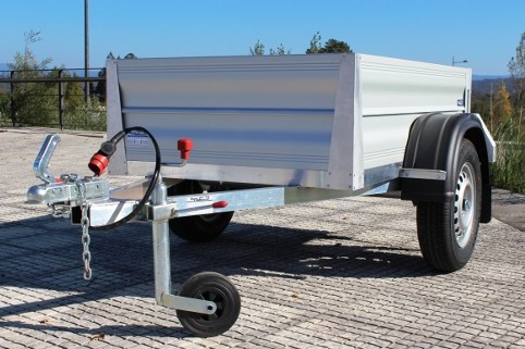 ATRELADOS E REBOQUES - Atrelados novos fabricados em Portugal