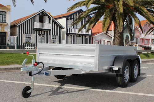 ATRELADOS E REBOQUES - Atrelados novos fabricados em Portugal