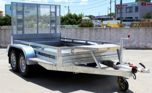 ATRELADOS E REBOQUES - Atrelados novos fabricados em Portugal