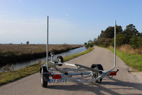 ATRELADOS E REBOQUES - Atrelados novos fabricados em Portugal