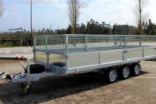 ATRELADOS E REBOQUES - Atrelados novos fabricados em Portugal