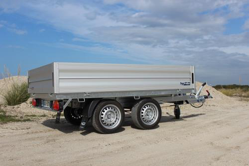 ATRELADOS E REBOQUES - Atrelados novos fabricados em Portugal