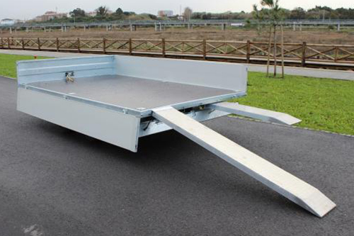 ATRELADOS E REBOQUES - Atrelados novos fabricados em Portugal